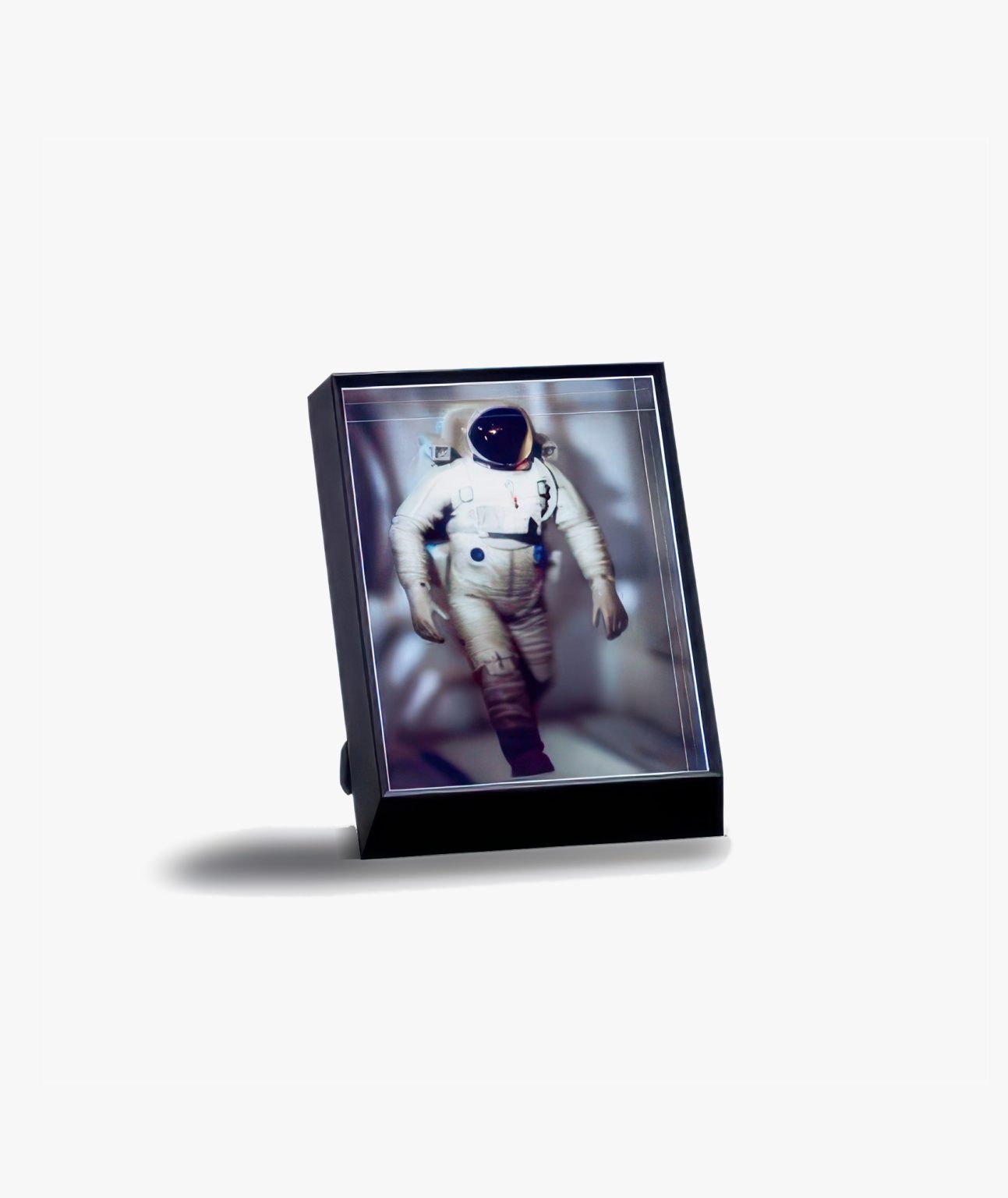 Looking Glass Portrait 3D Holographic Display | Vision One