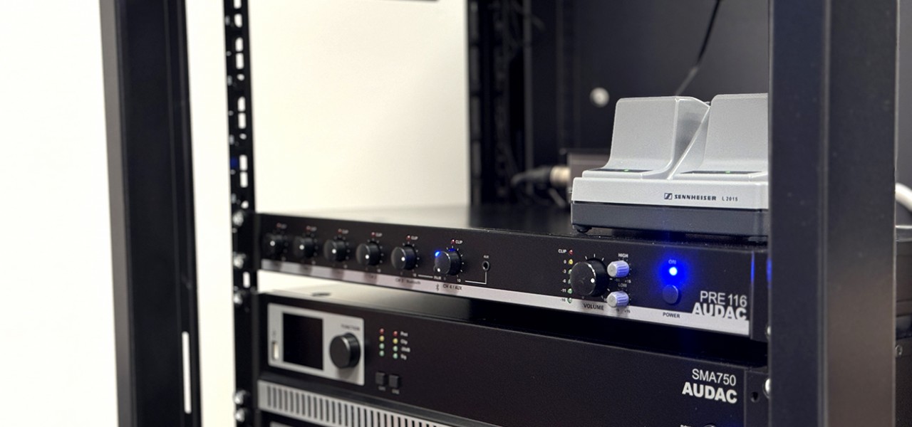 Lalor Secondary College - Multipurpose Hall, Large Format Projection ...